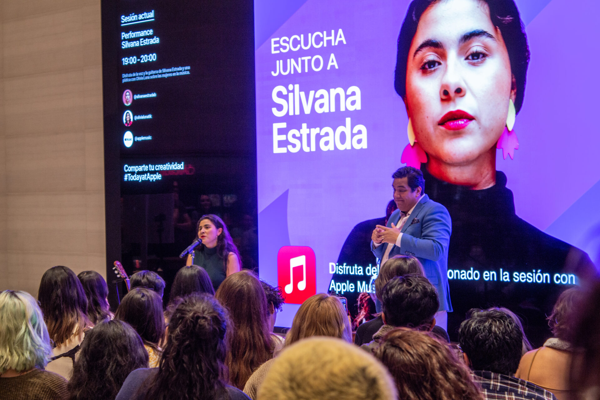 Silvana Estrada cautivó con su presentación como parte de Today at ...