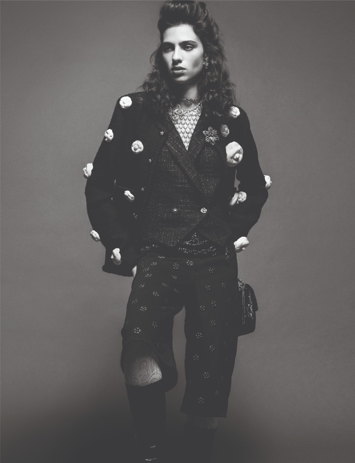 Excéntrica y delicada, así es la nueva campaña de Chanel Fall/Winter 23 ...