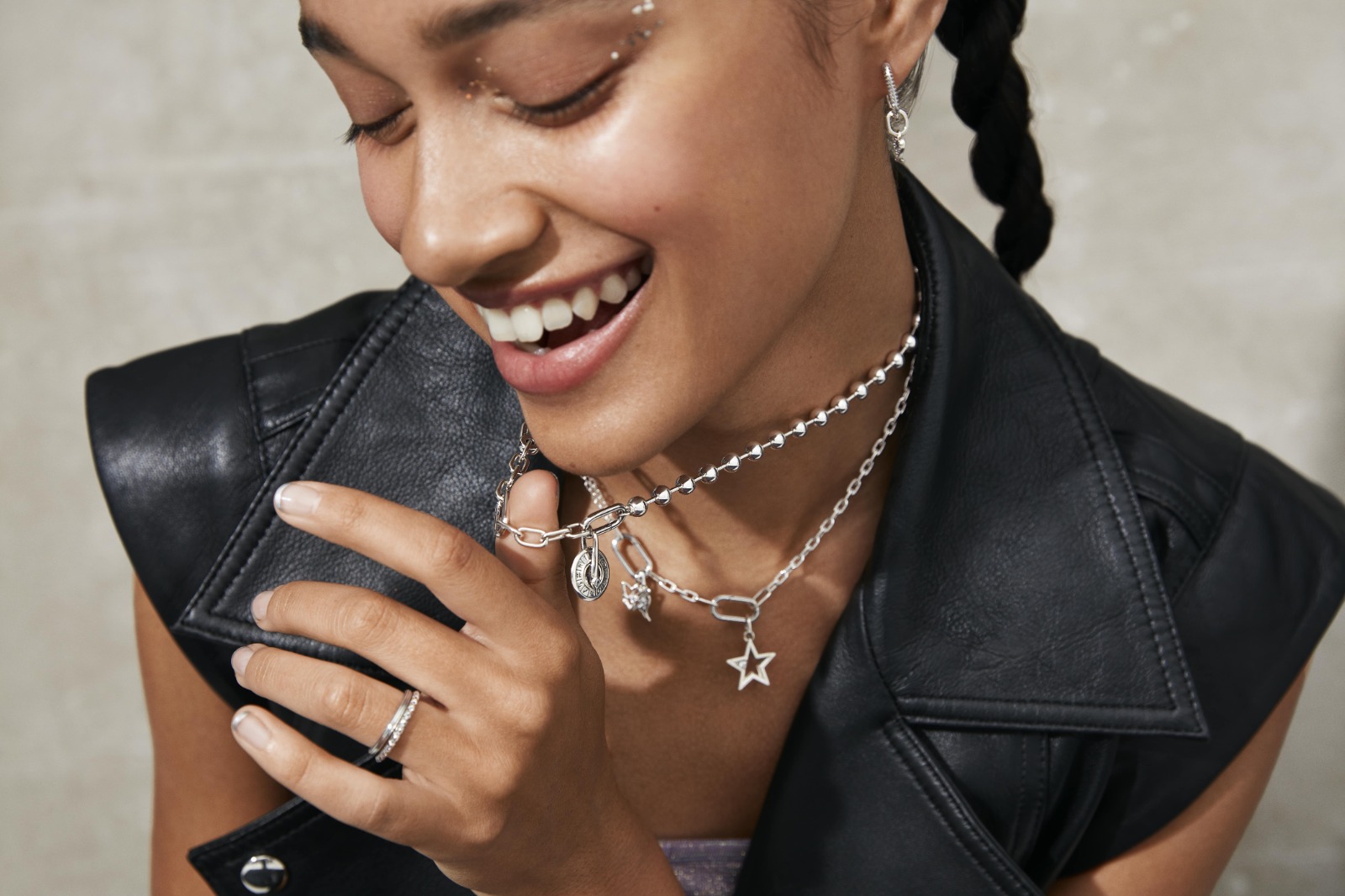 Pandora Me: Reinventado el significado de los amuletos - Marie Claire ...