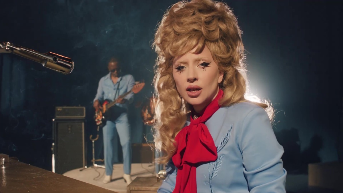 Lady Gaga y Bruno Mars estrenan 'Die With A Smile'