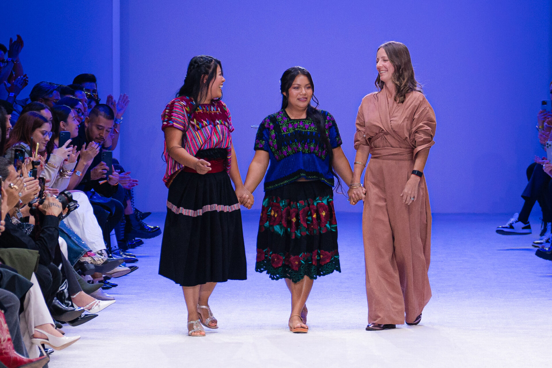 Aeroméxico X Yakampot Su Nuevo Uniforme En Mbfwmx Marie Claire México