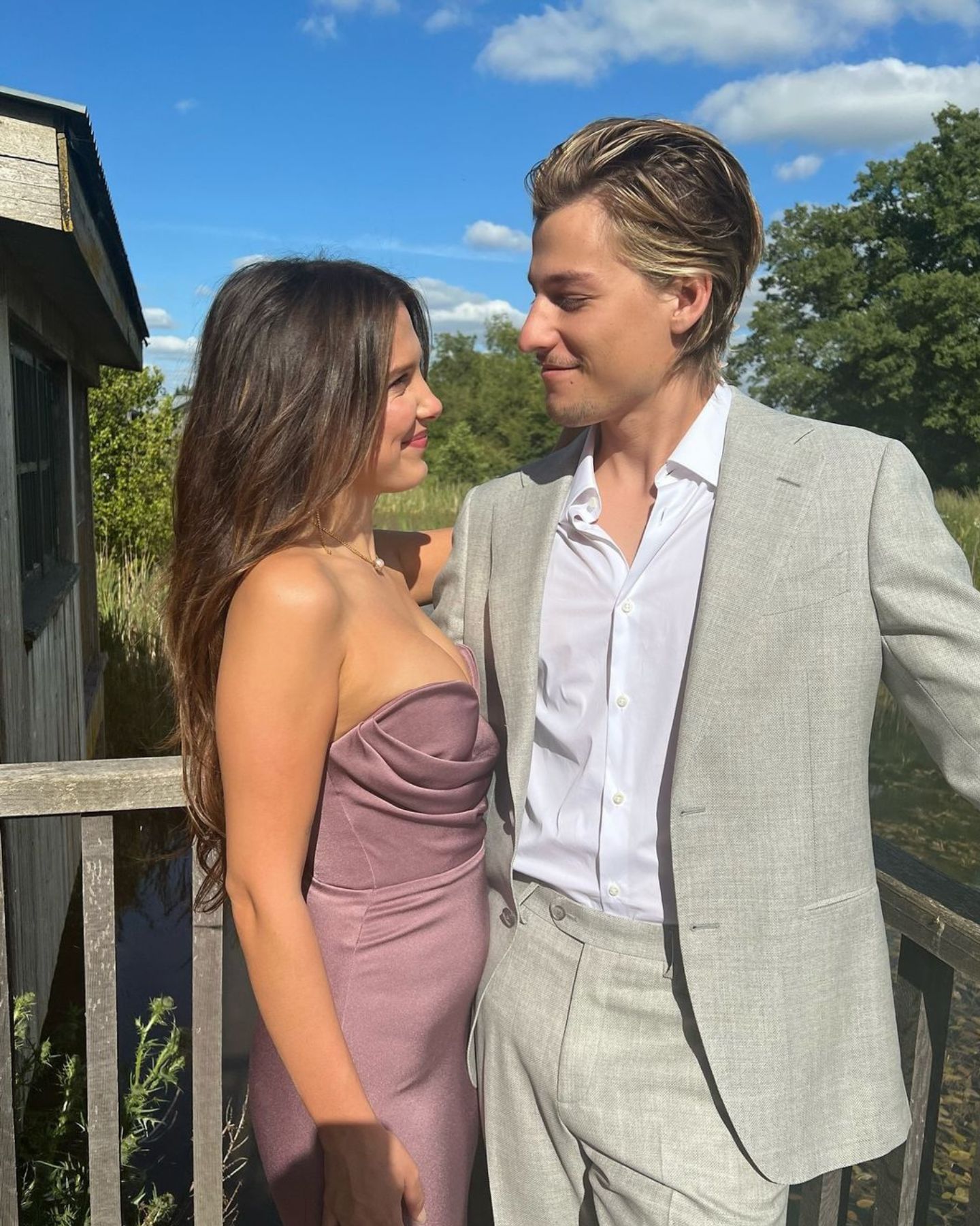 Detalles del vestido de novia de Millie Bobby Brown - Marie Claire México