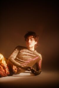 Humbe lanza ARMAGEDÓN, un disco hecho por el universo - Marie Claire México