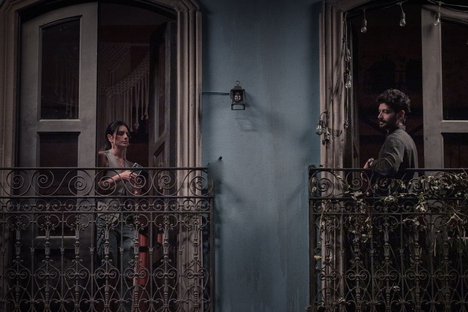 Entre Paredes: Reparto, Trama y Dónde se grabó la serie