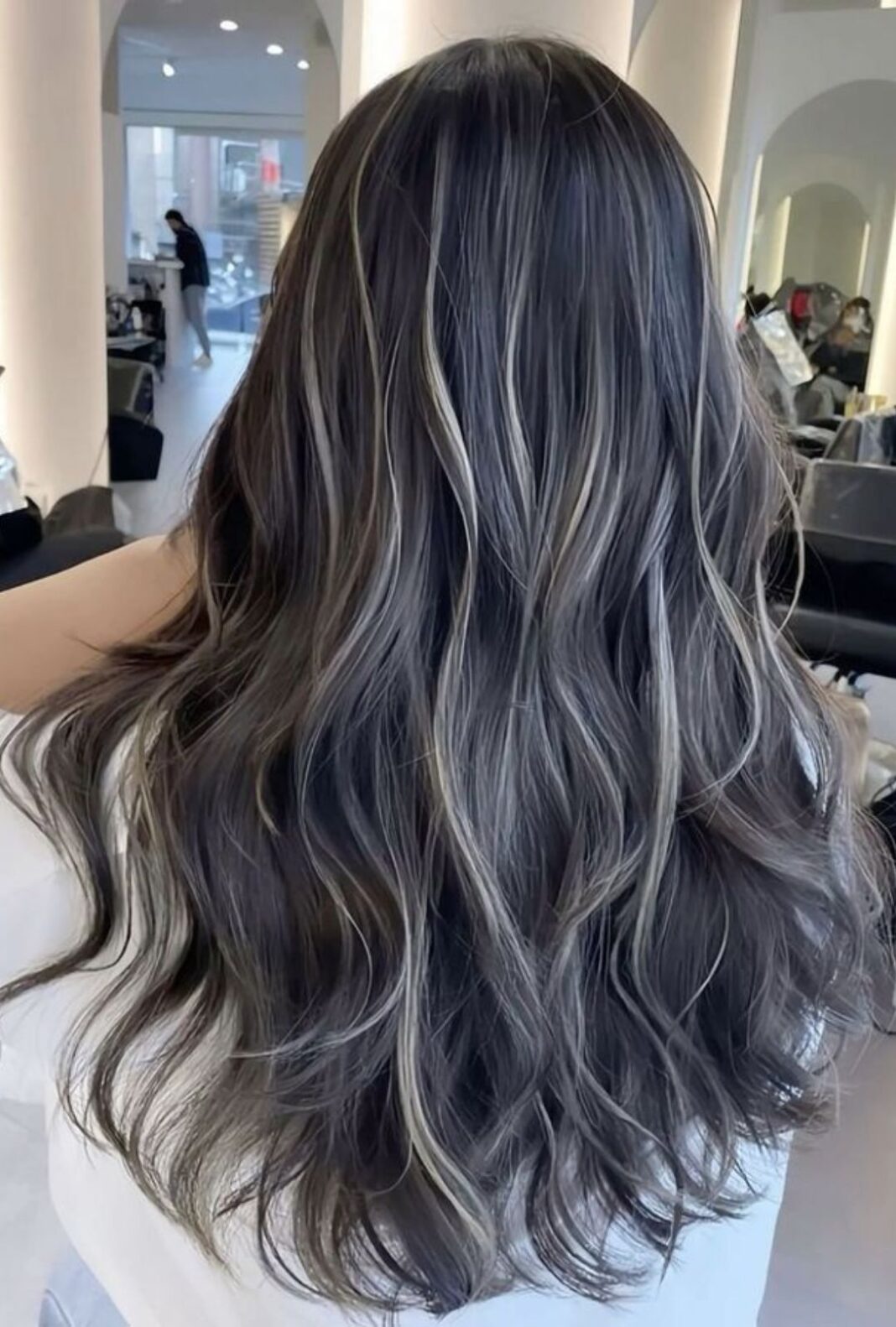 Mechas disimular canas en cabello negro: Ideas y tonos