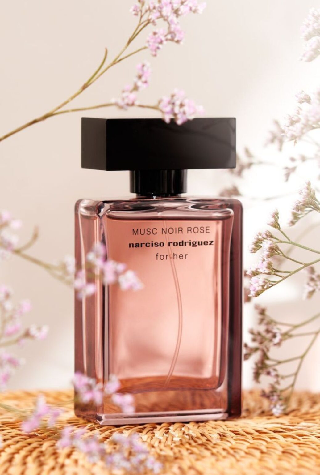 Perfumes de noche: fragancias que te harán brillar en cada salida