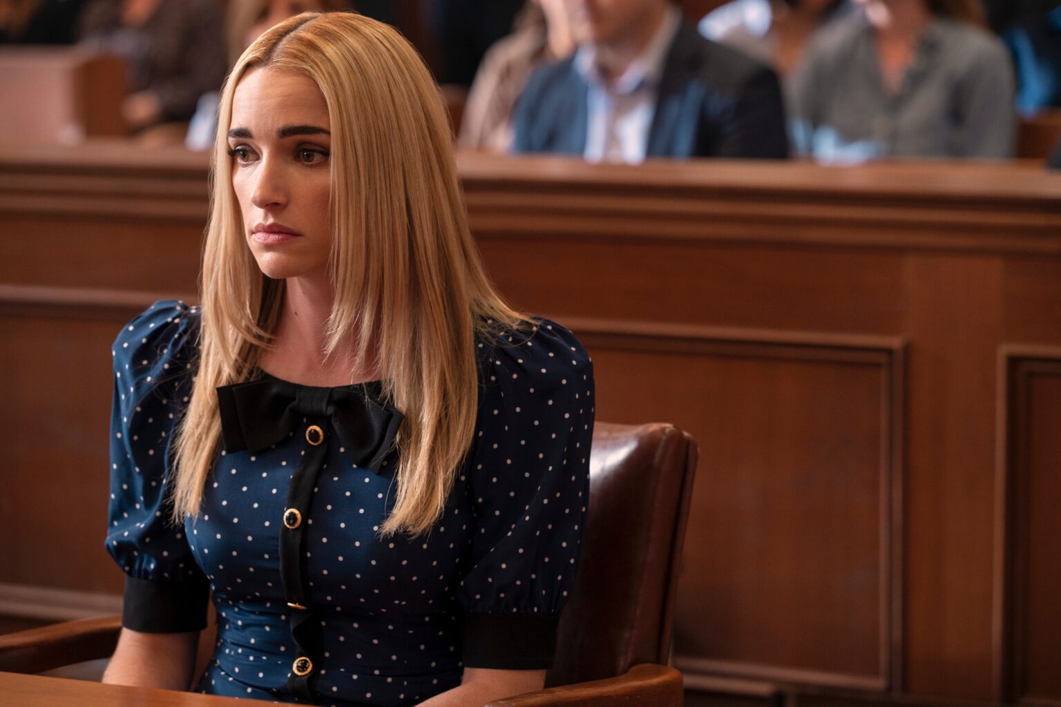 Brianne Howey: biografía, películas y series de la actriz de Ginny y ...
