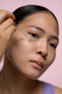 Retinol vs. Retinal: diferencias clave y cuál usar en tu piel