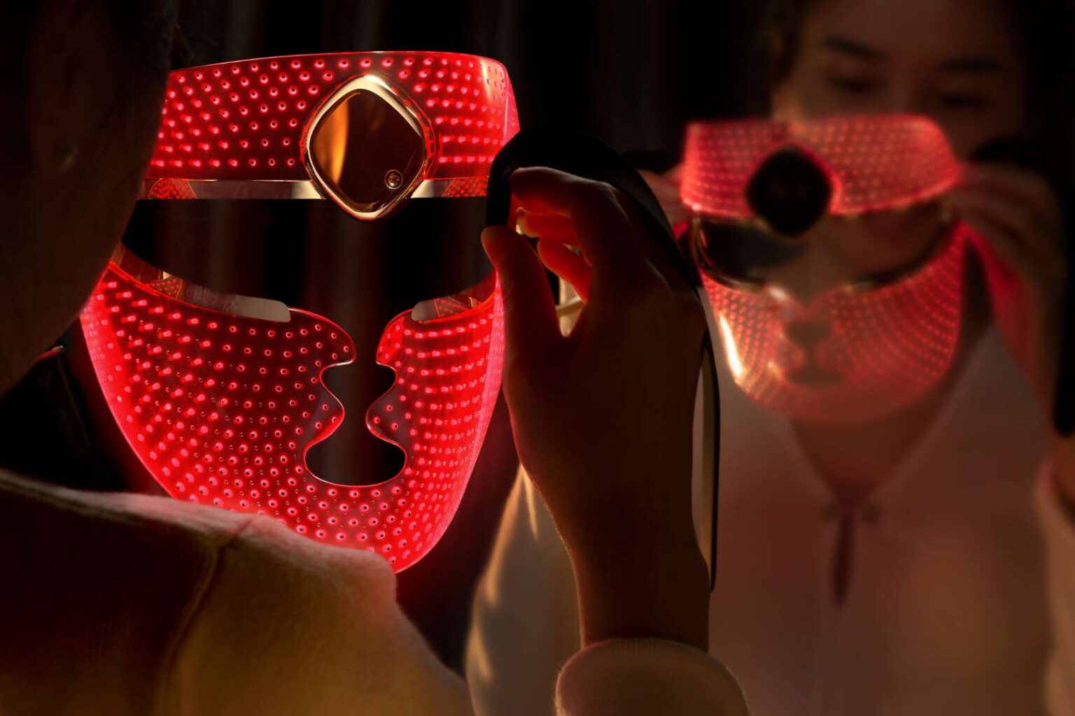 Máscara LED facial: Qué es, cómo se usa y la mejor marca