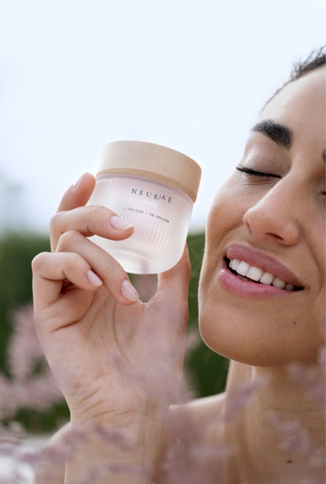 Neuraé: la marca de skincare que conecta piel y emociones