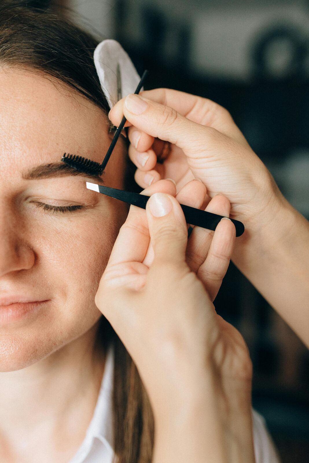 Métodos efectivos para quitar el vello facial sin dañar la piel