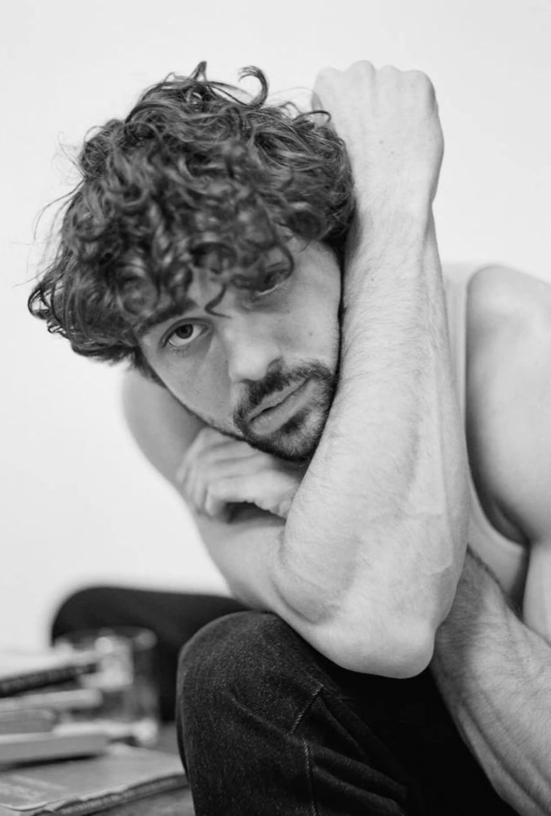 El actor Noah Centineo se convierte en el joven Rambo