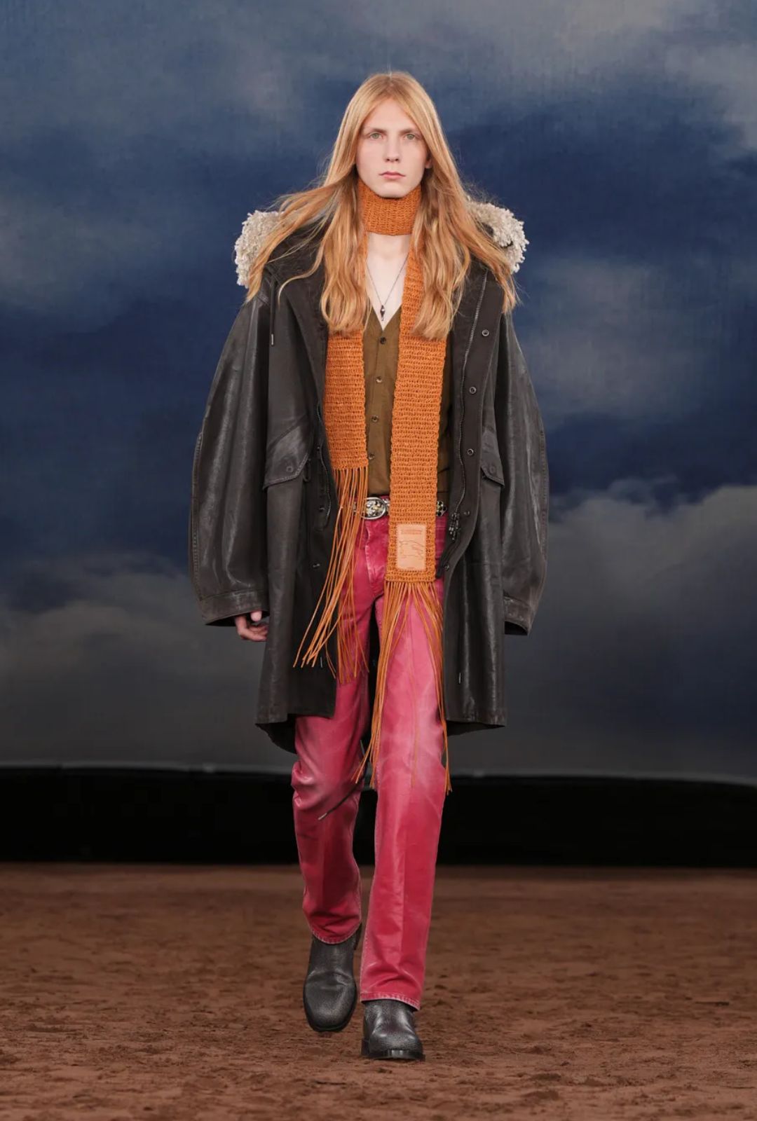 Burberry SS26: Una colección que presenta su verano más audaz