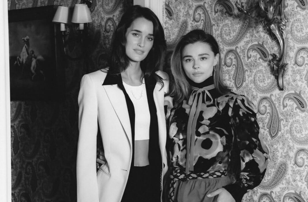 Kate Harrison: Quién es la esposa de Chloë Grace Moretz