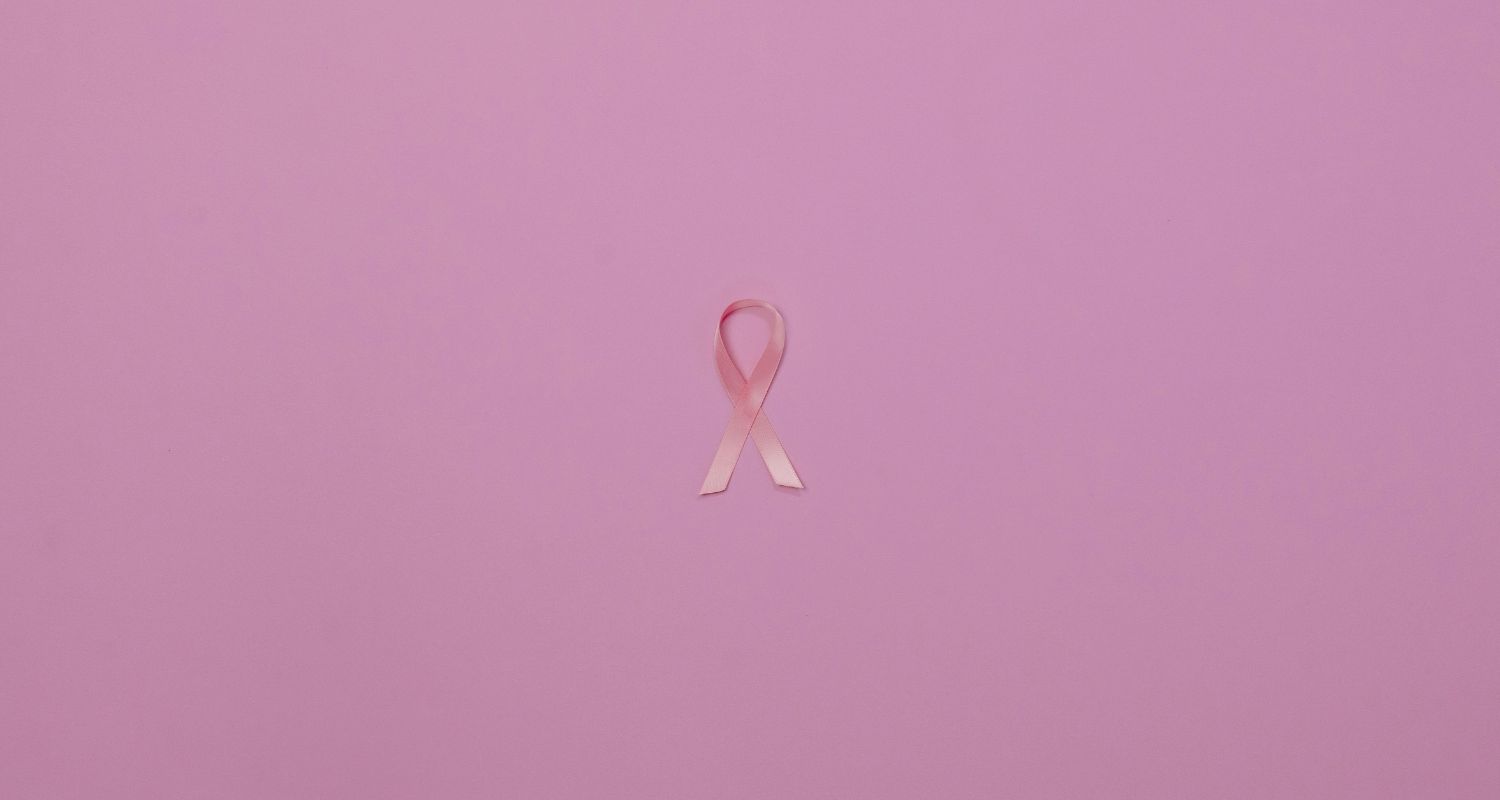 Lazo rosa: Origen e historia del símbolo contra el cáncer de mama