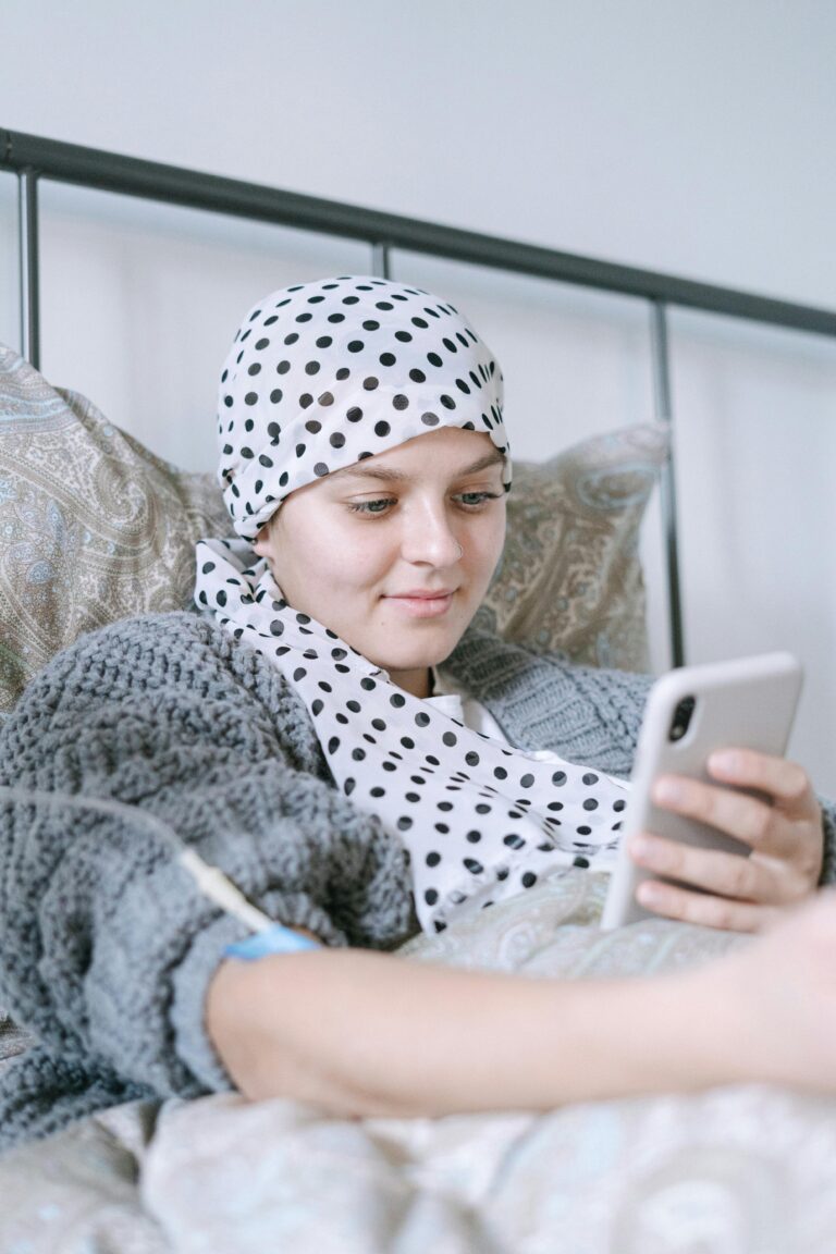 Lazo rosa: Origen e historia del símbolo contra el cáncer de mama