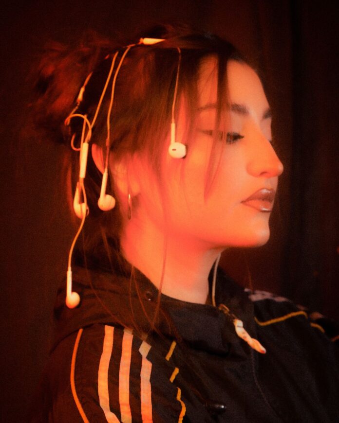 Artistas (mujeres) emergentes que debes escuchar en Spotify